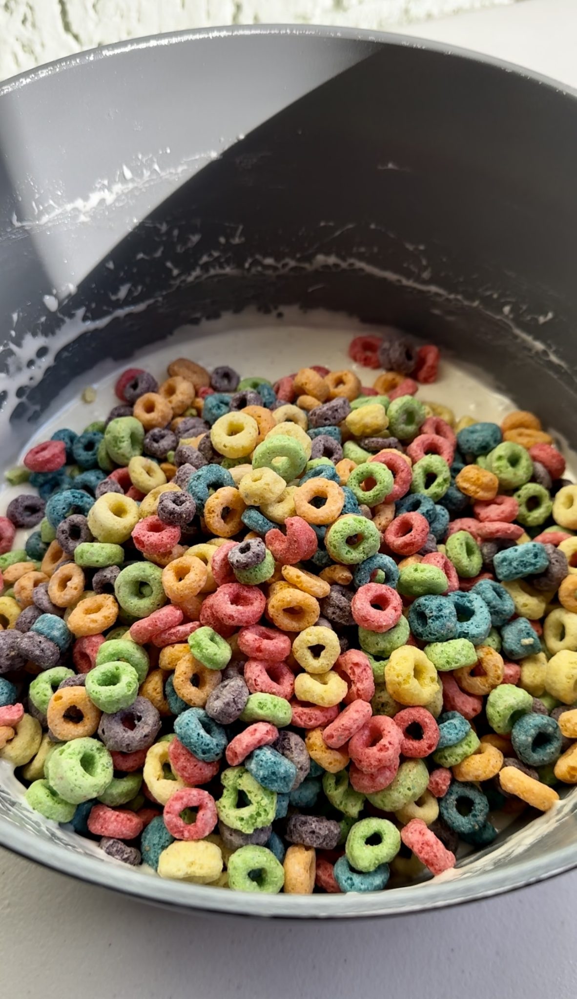 Fruit Loop Cereal Bars - Dang That's Sweet