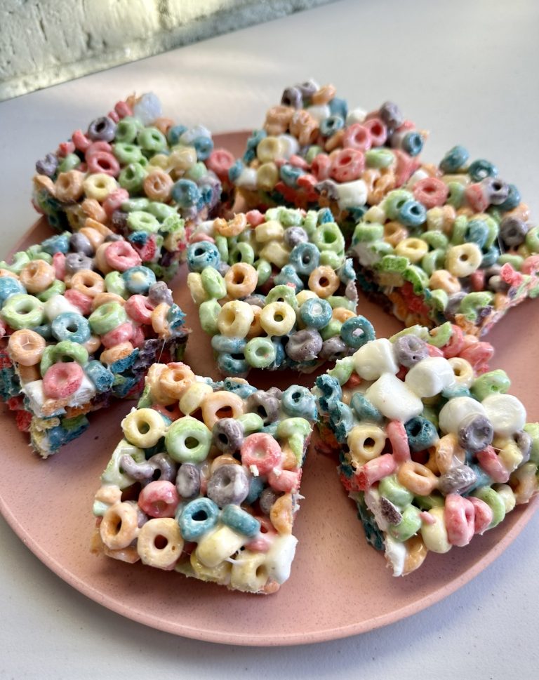 Fruit Loop Cereal Bars - Dang That's Sweet