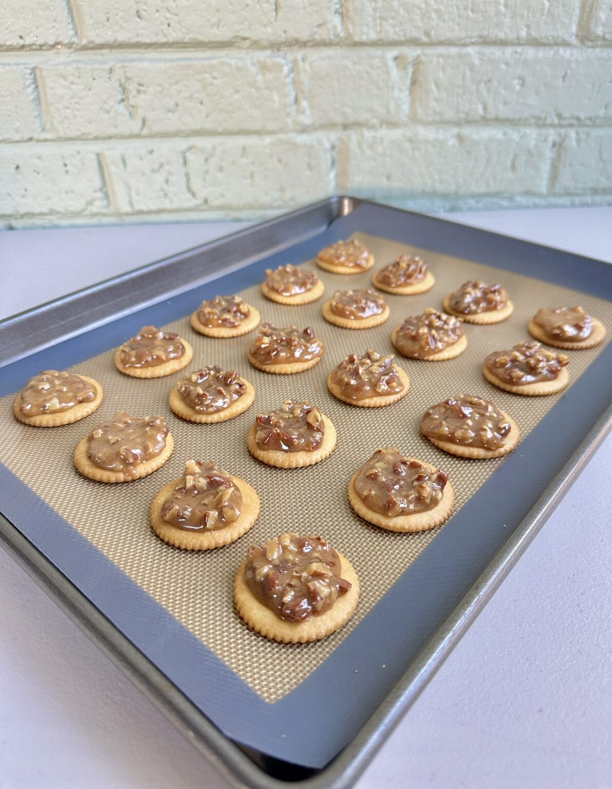Pecan Pie Ritz Cookies - Dang That's Sweet