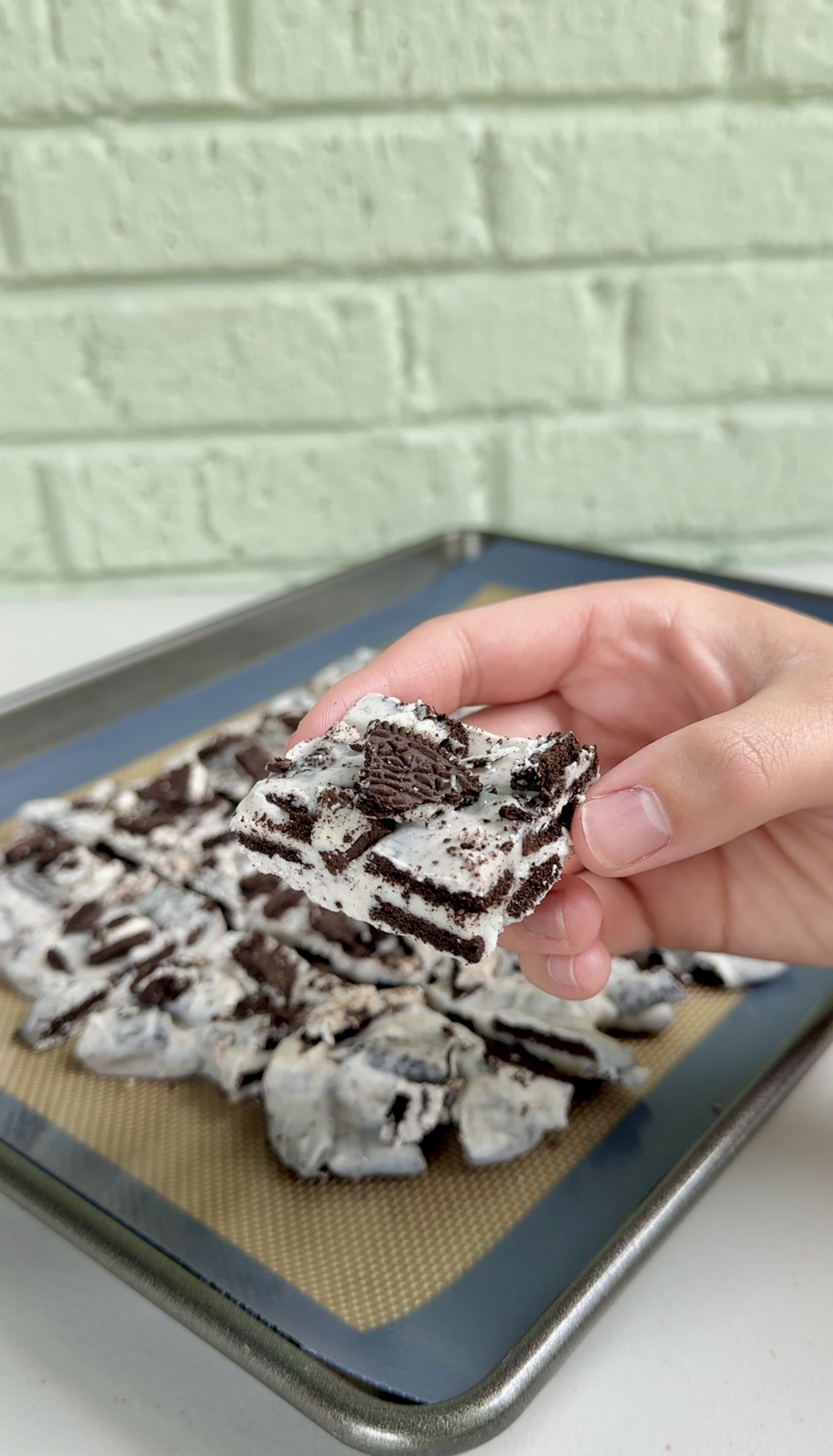 Cookies and Cream Bark - Dang That's Sweet